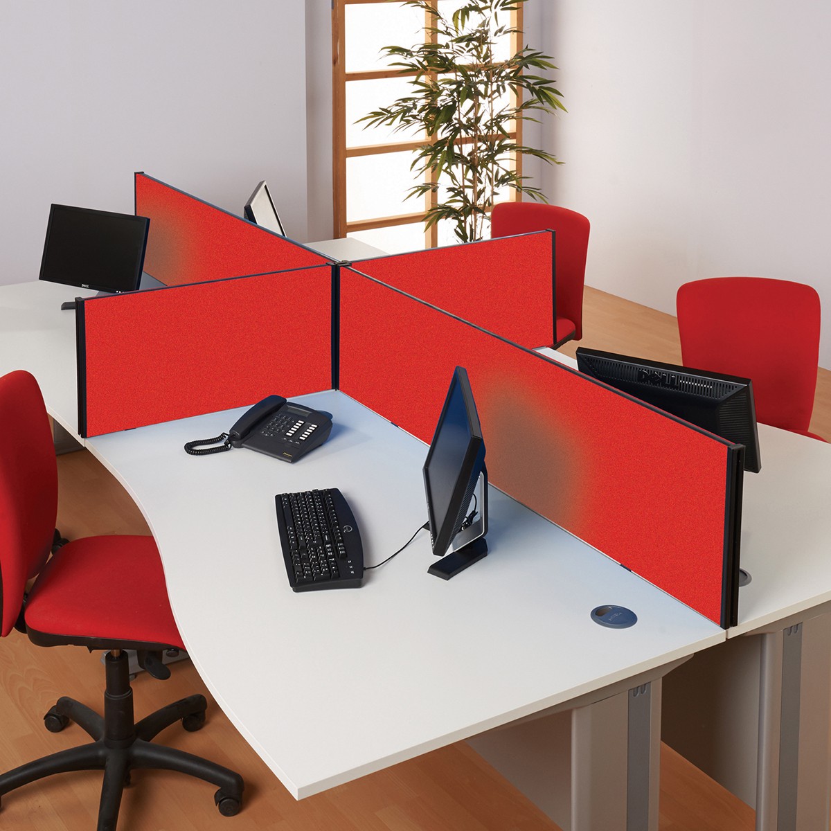 Classic Desk Screen - Loop Nylon | 400 (H) x 800 (W) | Scarlet | Black ...