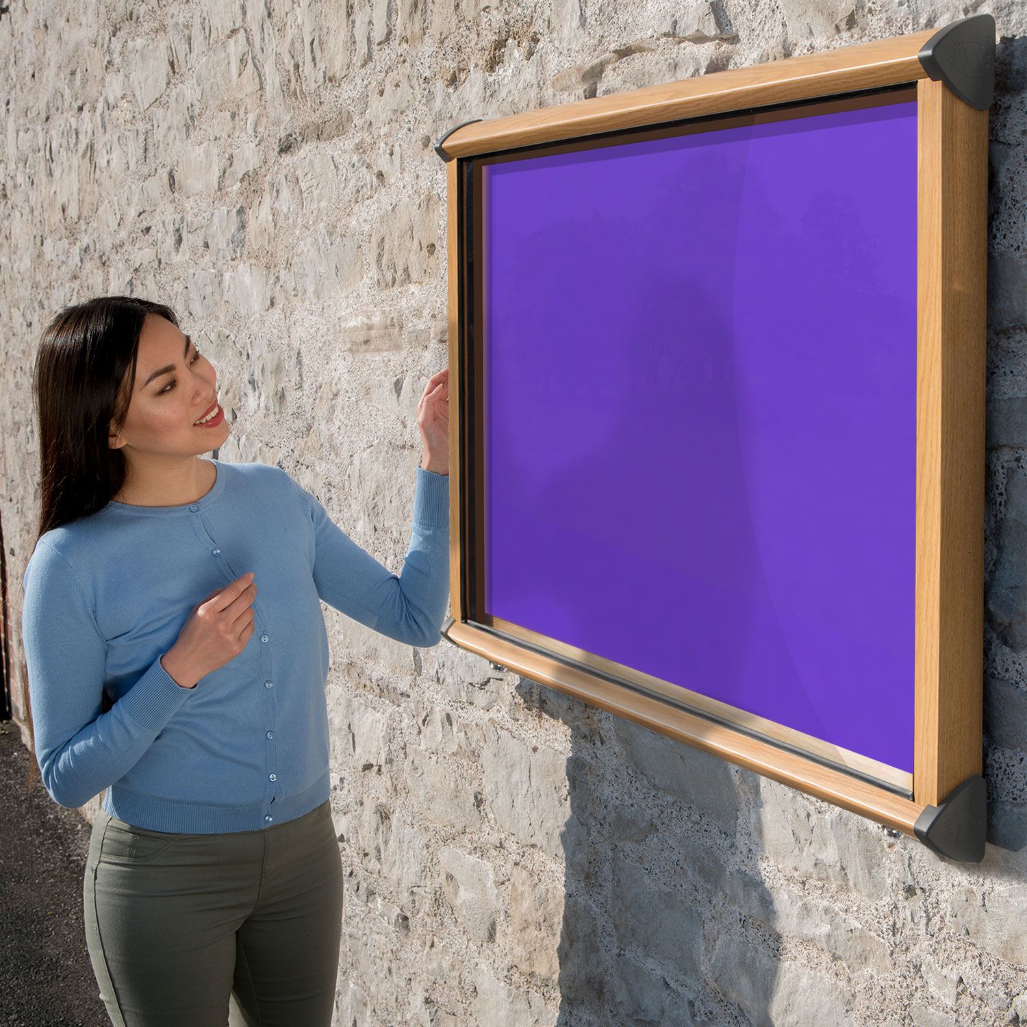 Outdoor Lockable Notice Boards | Wonderwall Products UK